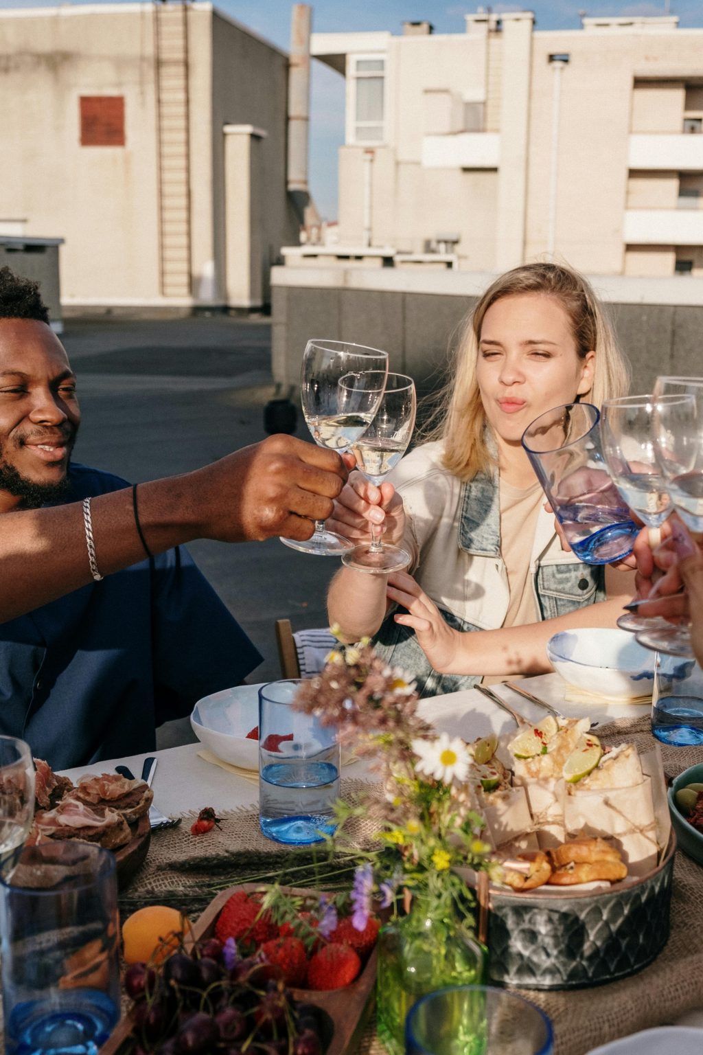 How To Host a Crappy Dinner Party